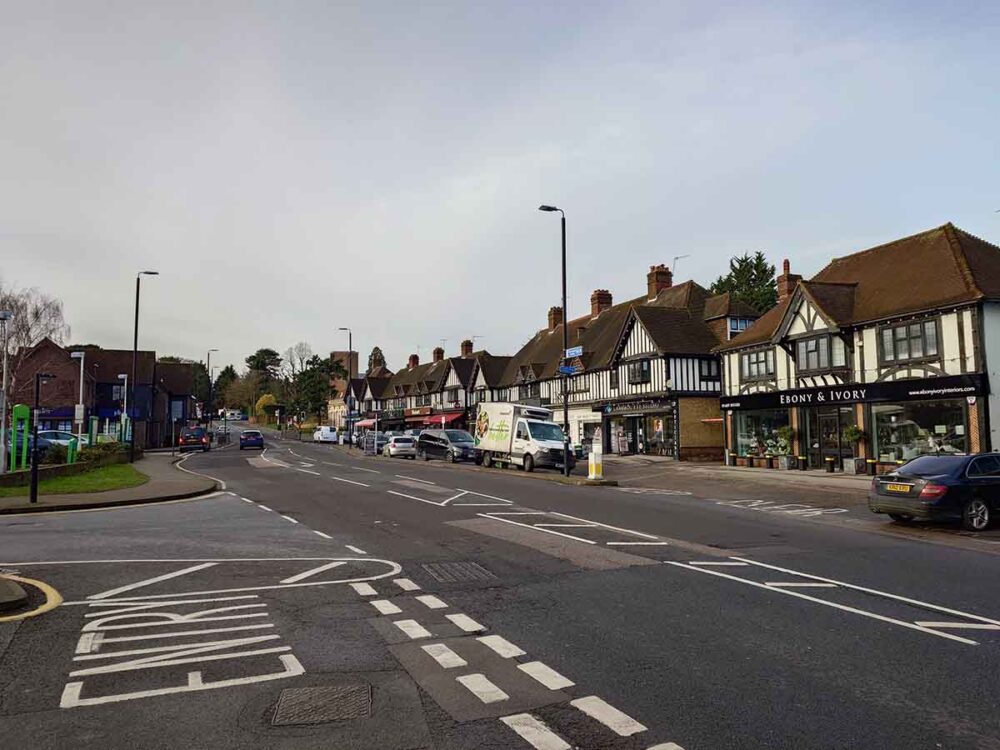 LOCKSBOTTOM : Things To Do, Places To Eat & Outdoor Activities